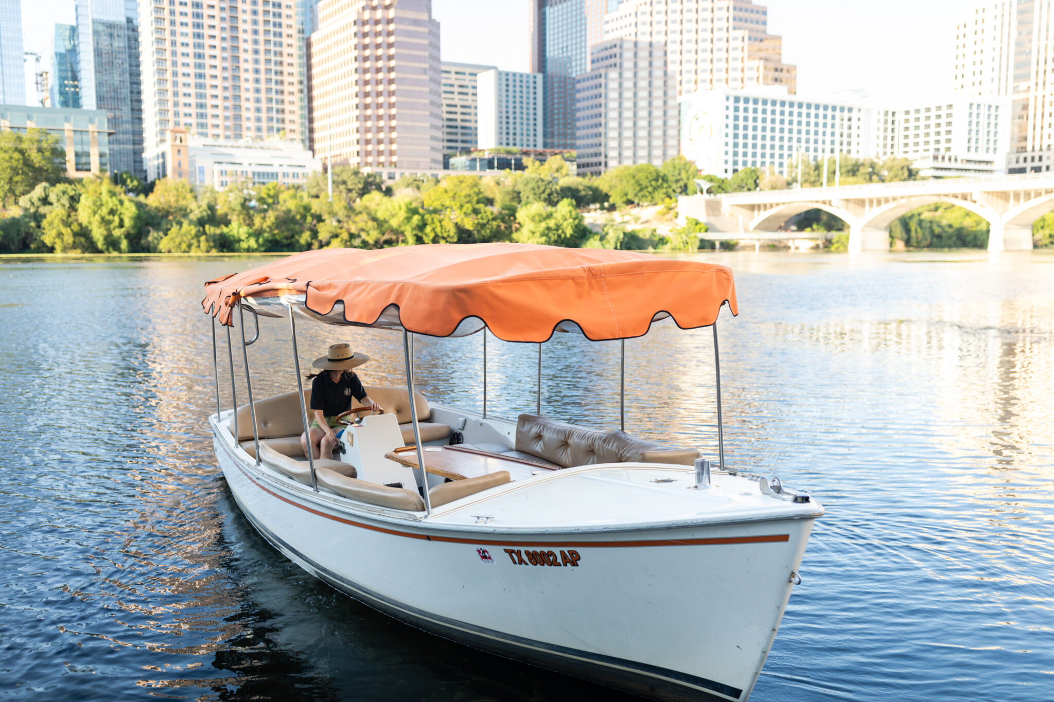 Boat Rental Services Austin, TX | Capital Cruises